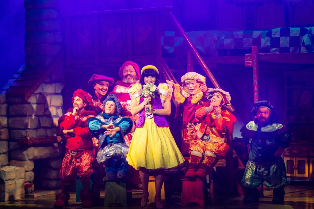 Review: Snow White and the Seven Dwarfs – Woking Panto 2025 - 5 things ...